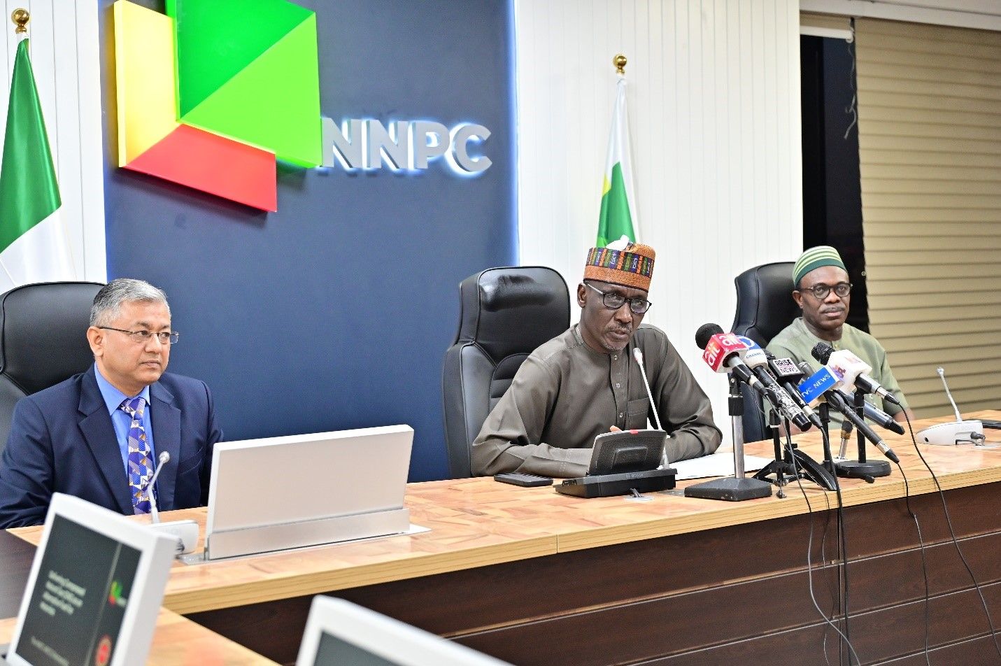 NNPC, NIPCO PARTNER TO DELIVER CNG AS ALTERNATIVE FUEL NATIONWIDE