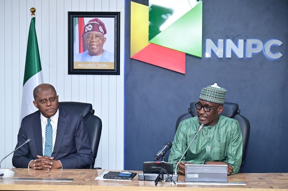 THE GOVERNOR, CENTRAL BANK OF NIGERIA PAID A COURTESY VISIT TO THE ...